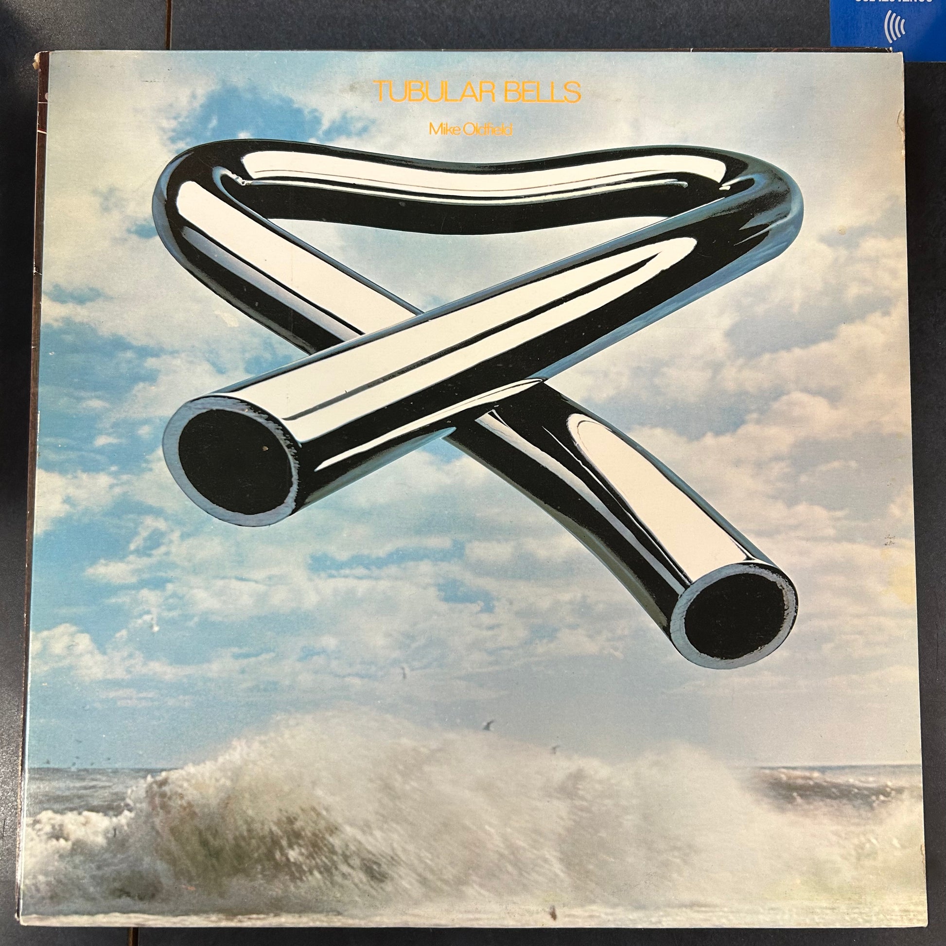 OLDFIELD, MIKE = TUBULAR BELLS (CDN 1970s REISSUE) (USED) – Legend Records // Ottawa